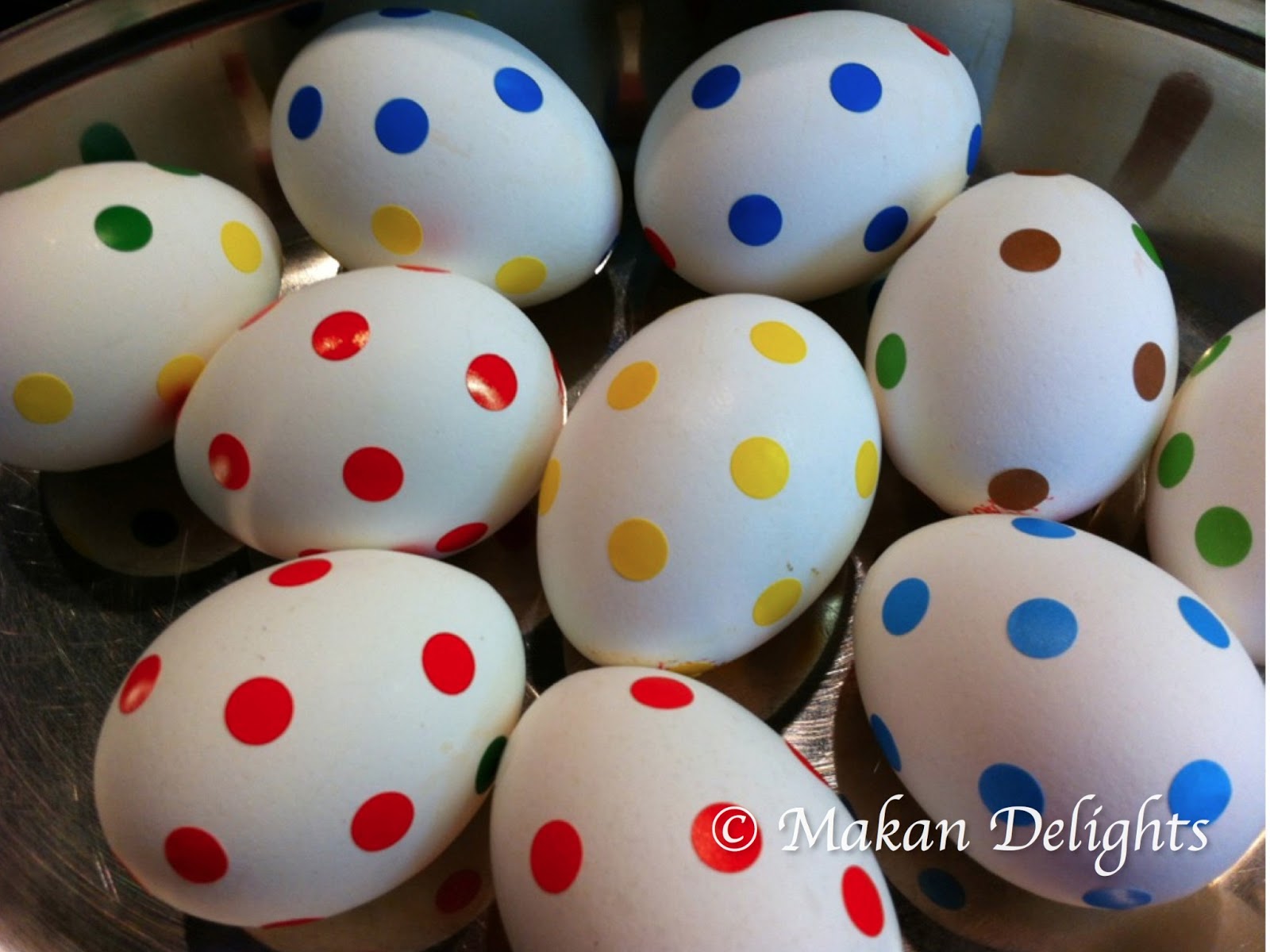 Makan Delights: Polka Dots Easter Eggs