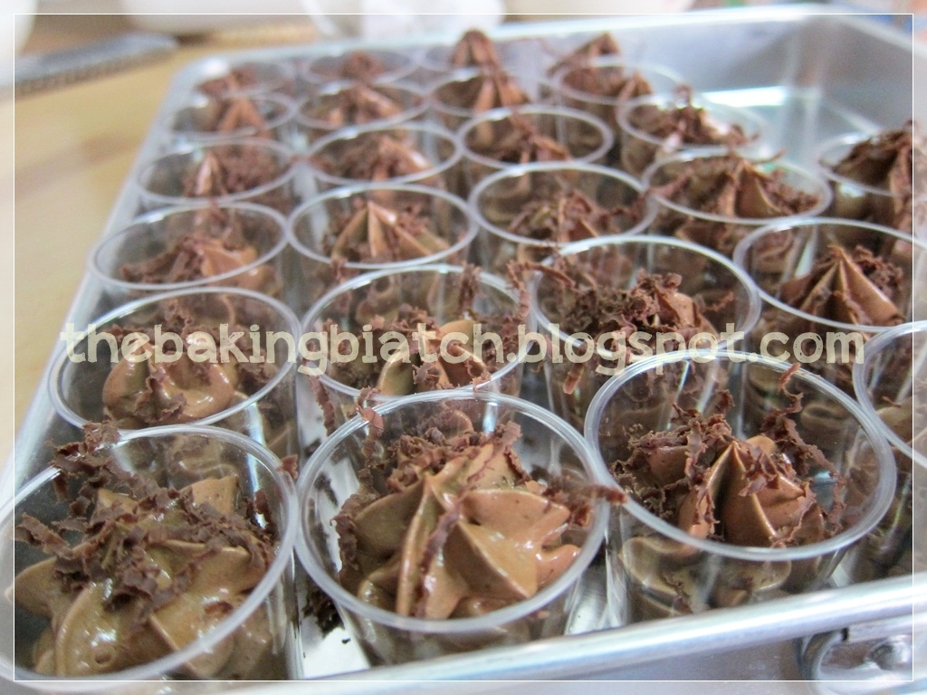 The Baking Biatch || by Cynthia Lim: Mini Easy Dark Chocolate Mousse Cups
