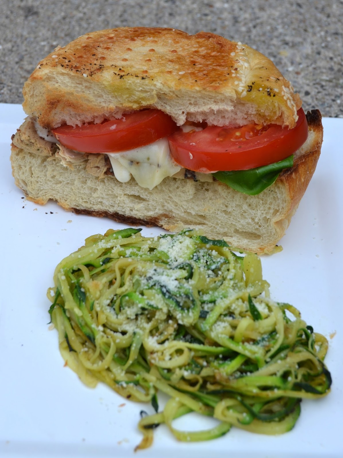 Grilled Chicken Caprese Sandwiches | The Nutritionist Reviews