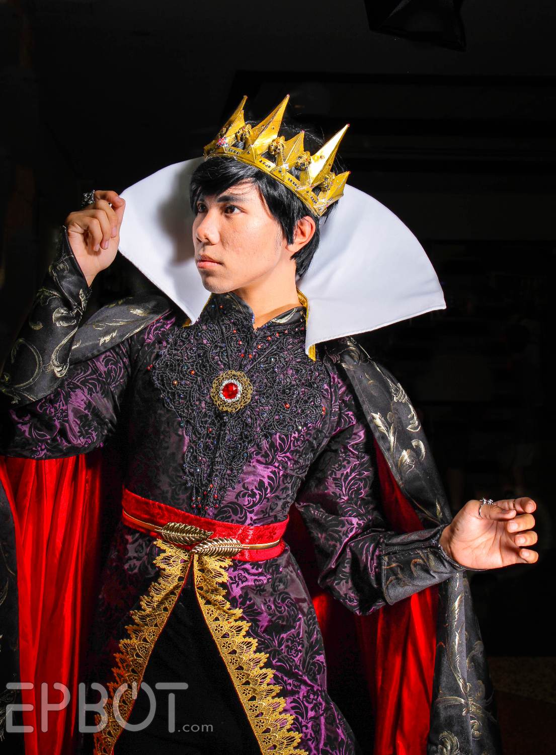 EPBOT: Taking My Cosplay Photos To The Dark Side