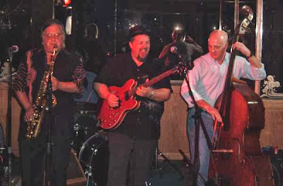 NOTICIAS Y EFEMERIDES MUSICALES Y DEL CINE: BLOOD SWEAT & TEARS, UN 04 ...