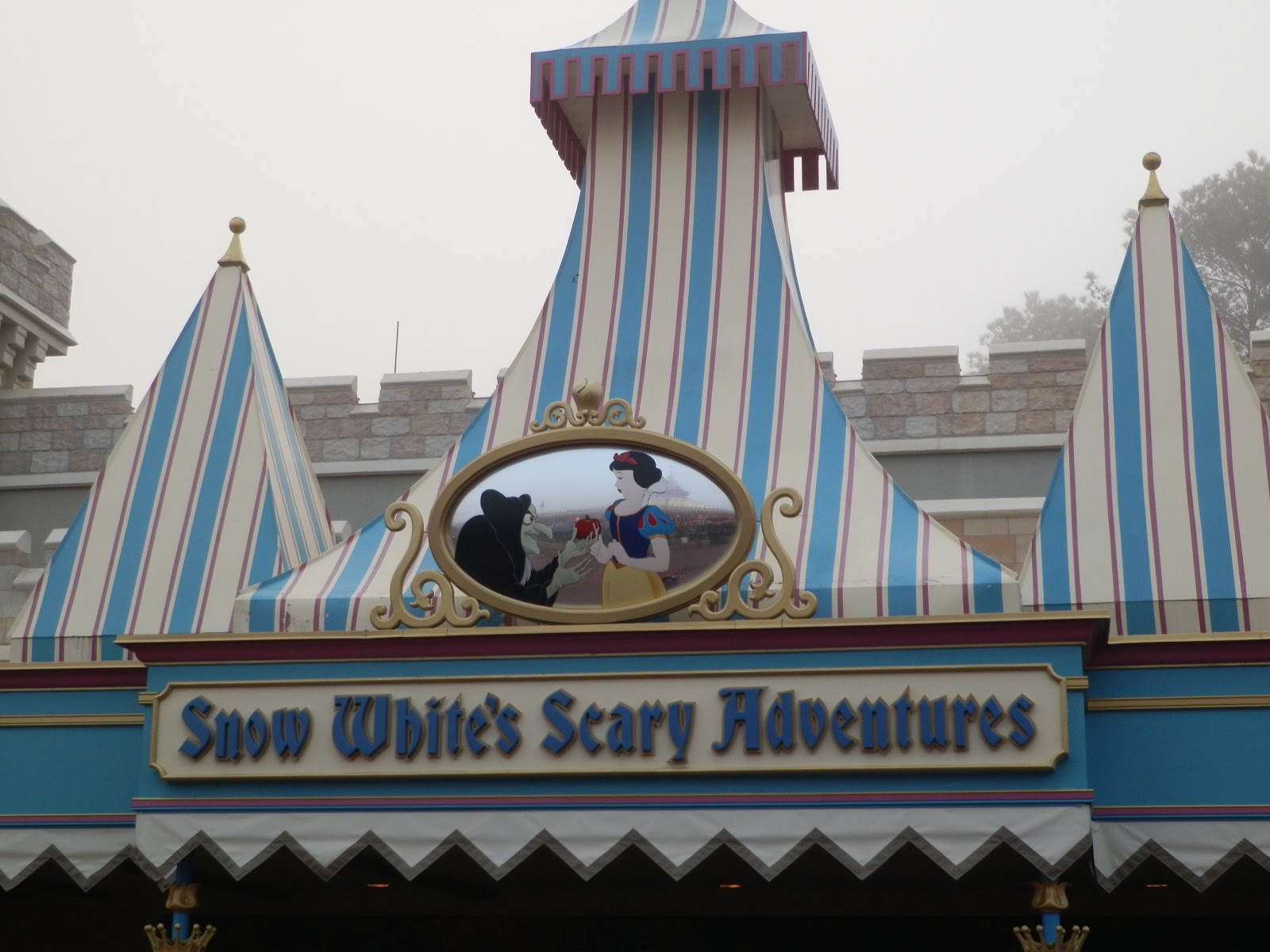 Disney Vacation Kingdom: Snow White's Scary Adventures