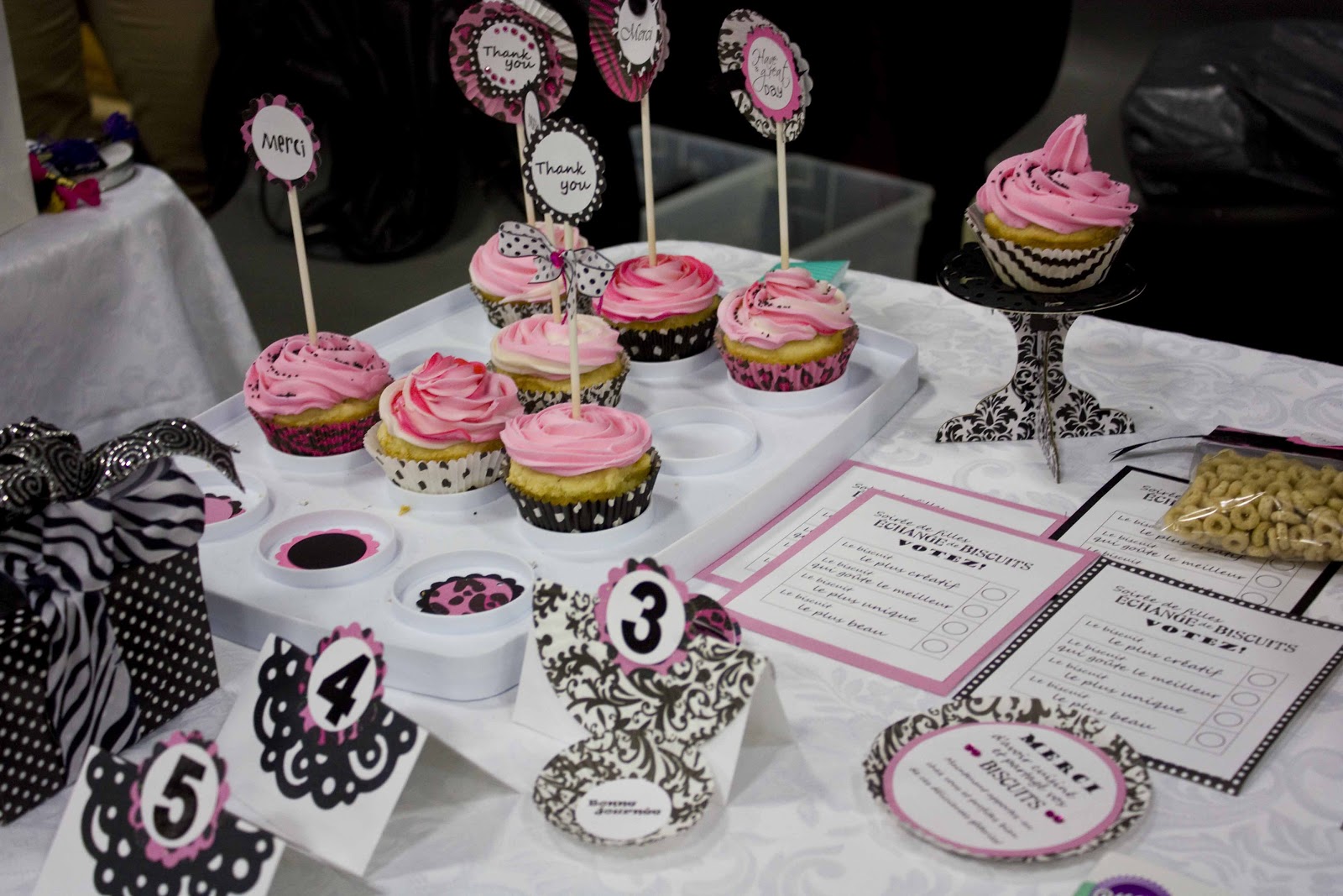 Aromas of Time - Les Arômes du Temps: Cake Mania at the Cake Show in ...