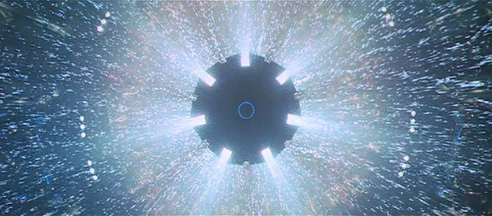 Woodland Shoppers Paradise: Roy Neary Was an Alien!