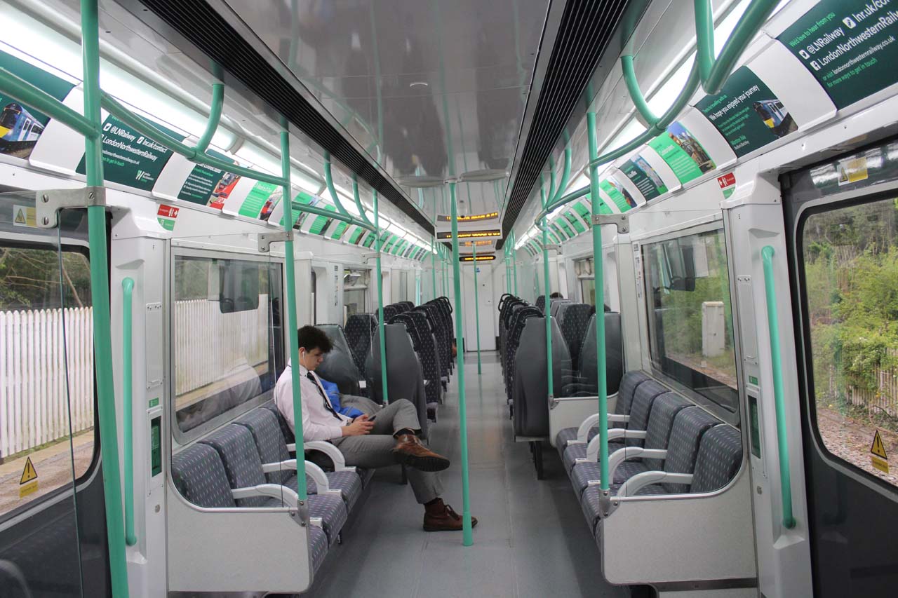 Class 230 trains - LET'S EXPLORE TRAVELING UNIVERSE