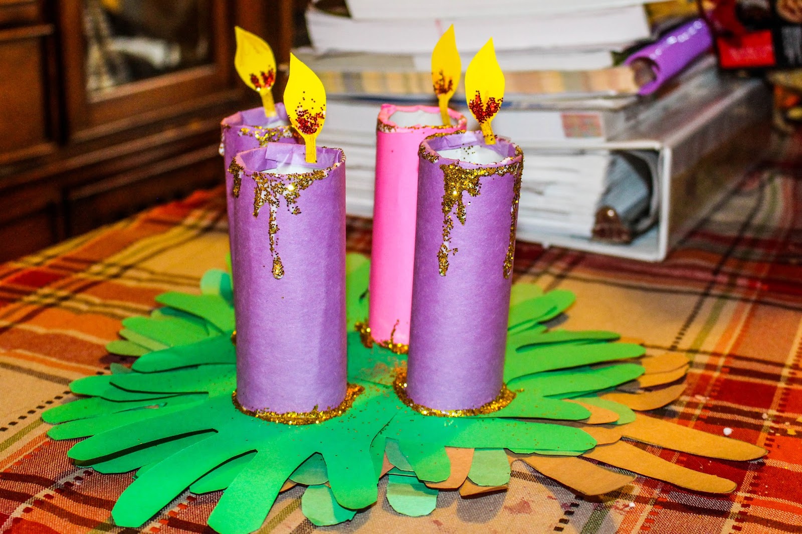 Counting Pinecones: Christmas and Advent Decorations