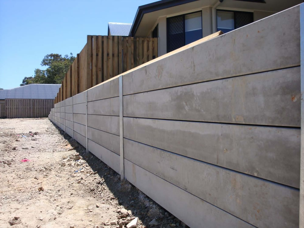 Just Link: How to Create a Concrete Retaining Wall