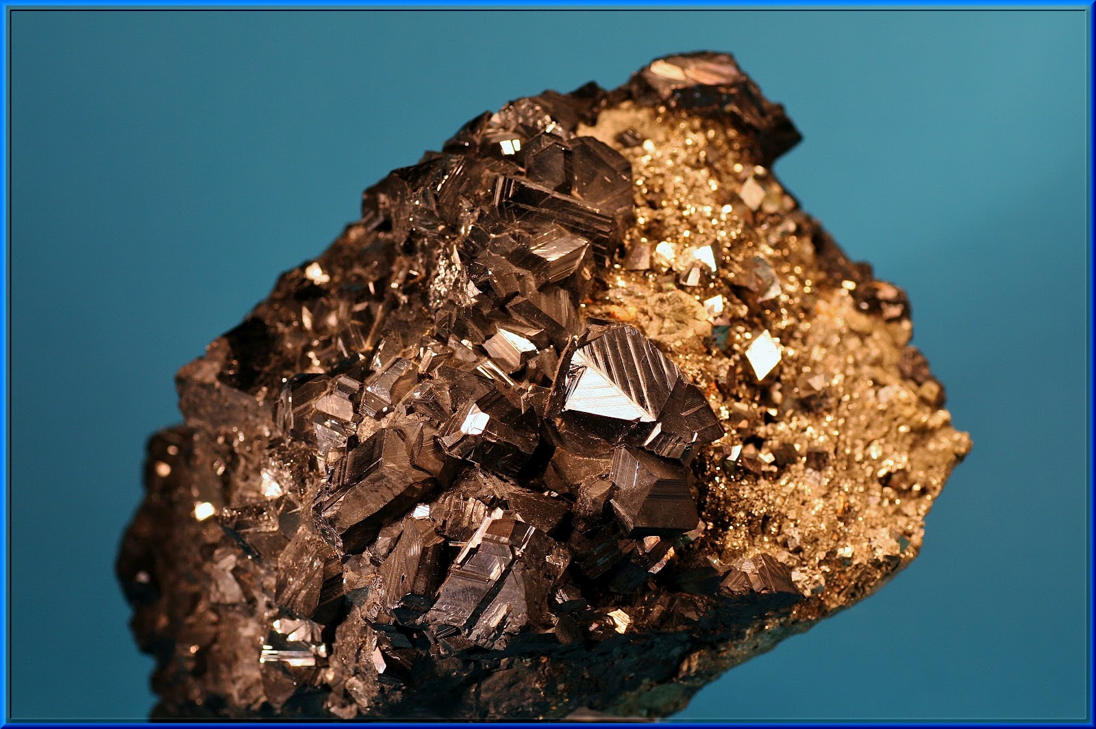 MINERALS GISPERT: EXEMPLARS DE TREPCA I DE CAVNIC