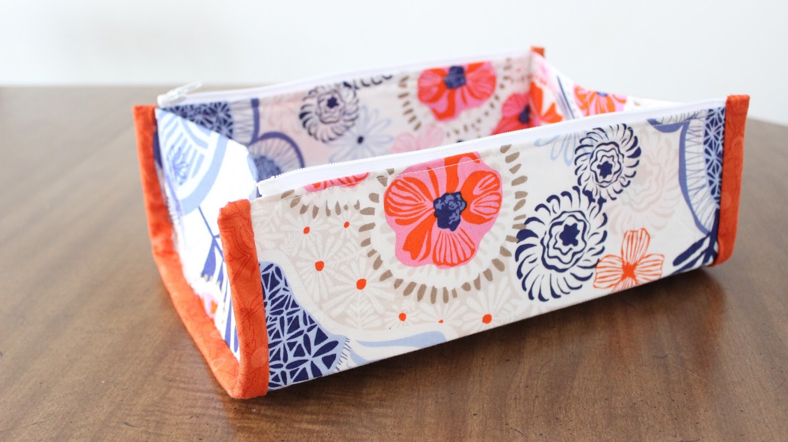 Zip Up Tray Pouch | Amista Baker
