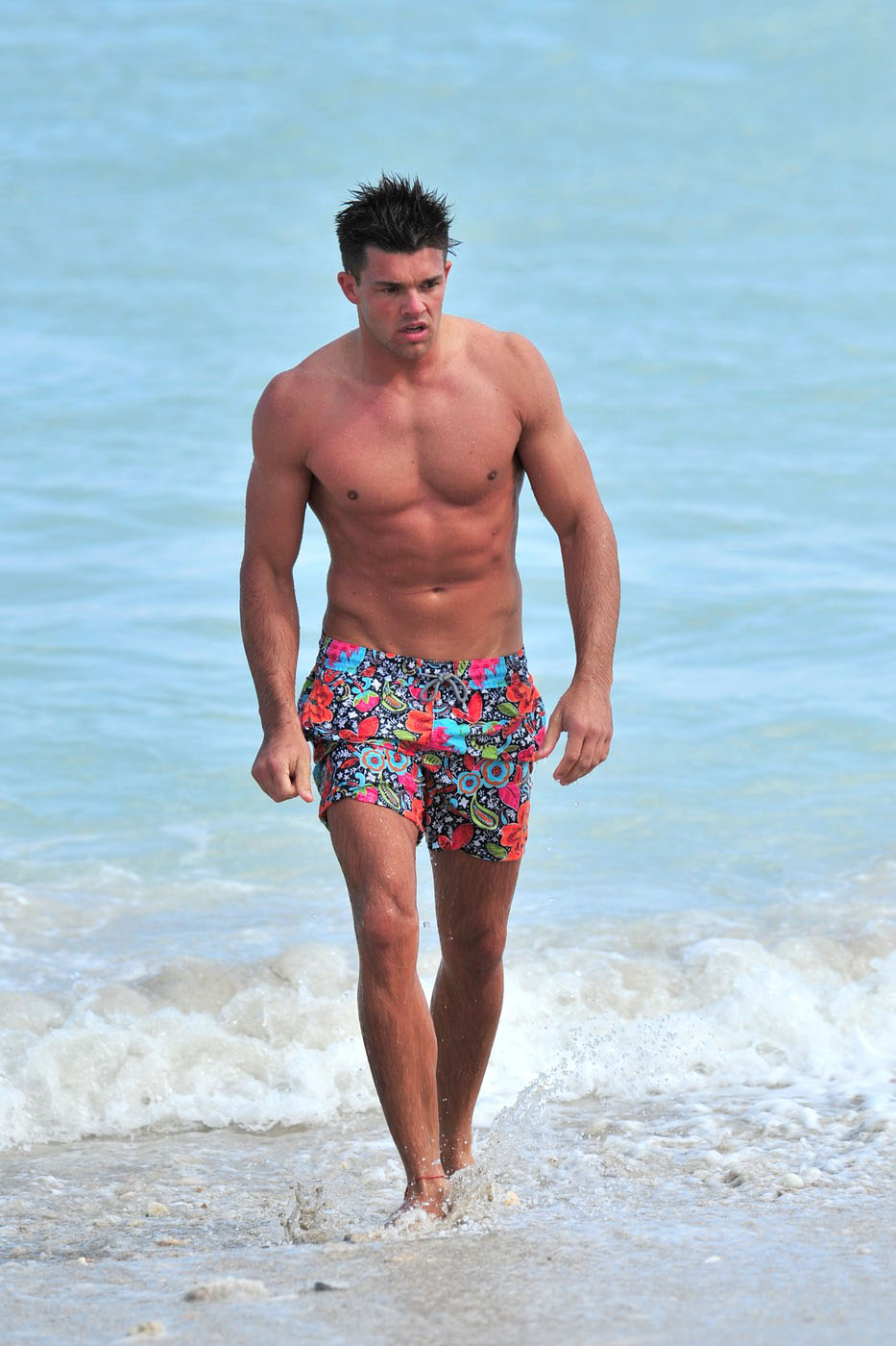 Leandro Penna At The Beach | Oh yes I am