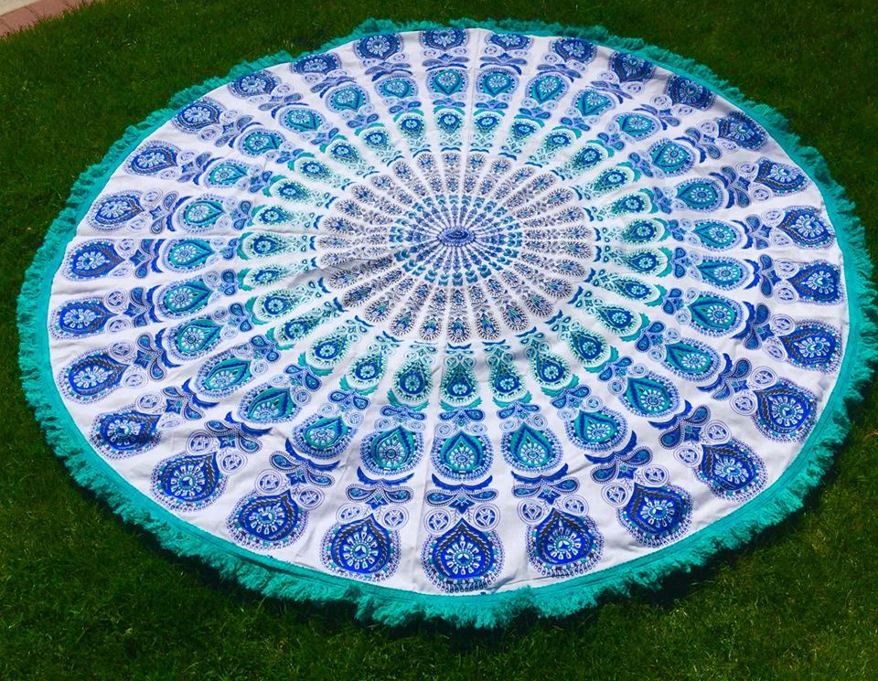 Home Decor And More - Be Your Own Kind Of Beautiful: QUILTED ROUNDIES