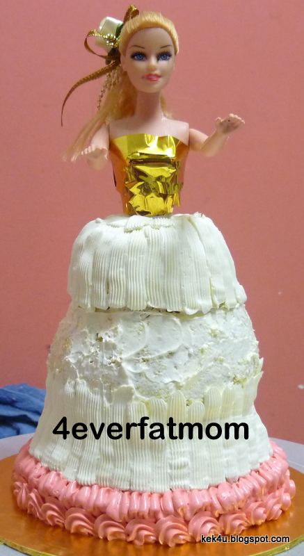 Perniagaan Kek Dari Rumah ( Home Bakery ) : Cara mudah buat kek Barbie Doll