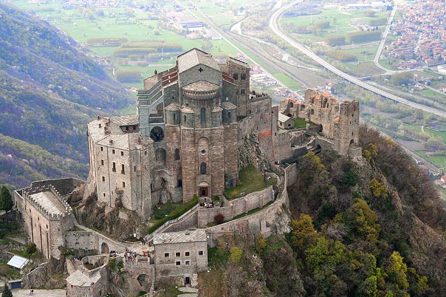 LE PORTE DEL FENG SHUI: I CHAKRA DELLA TERRA: IL MONTE MUSINE' IN PIEMONTE
