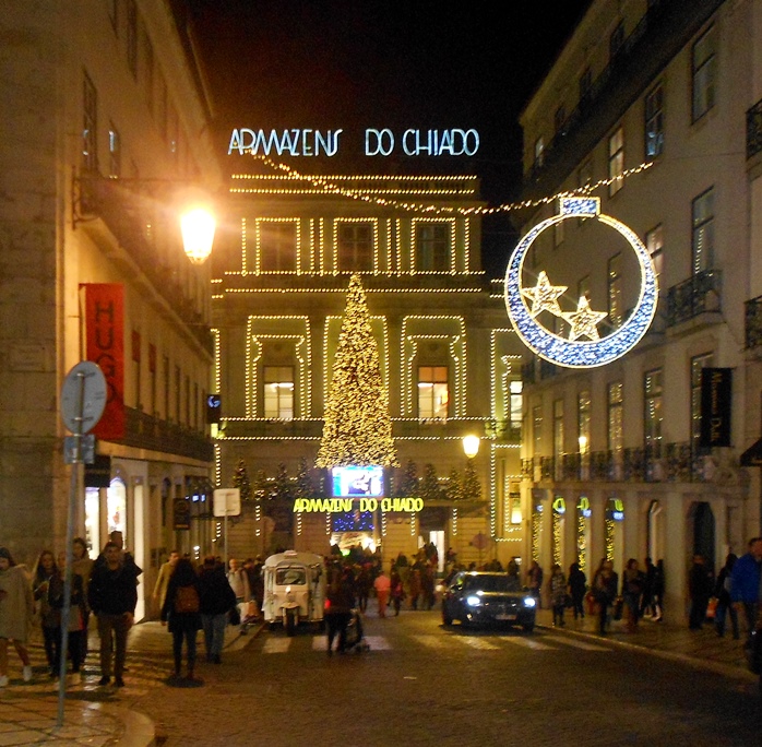 ComJeitoeArte: Iluminações de Natal nos Armazéns do Chiado