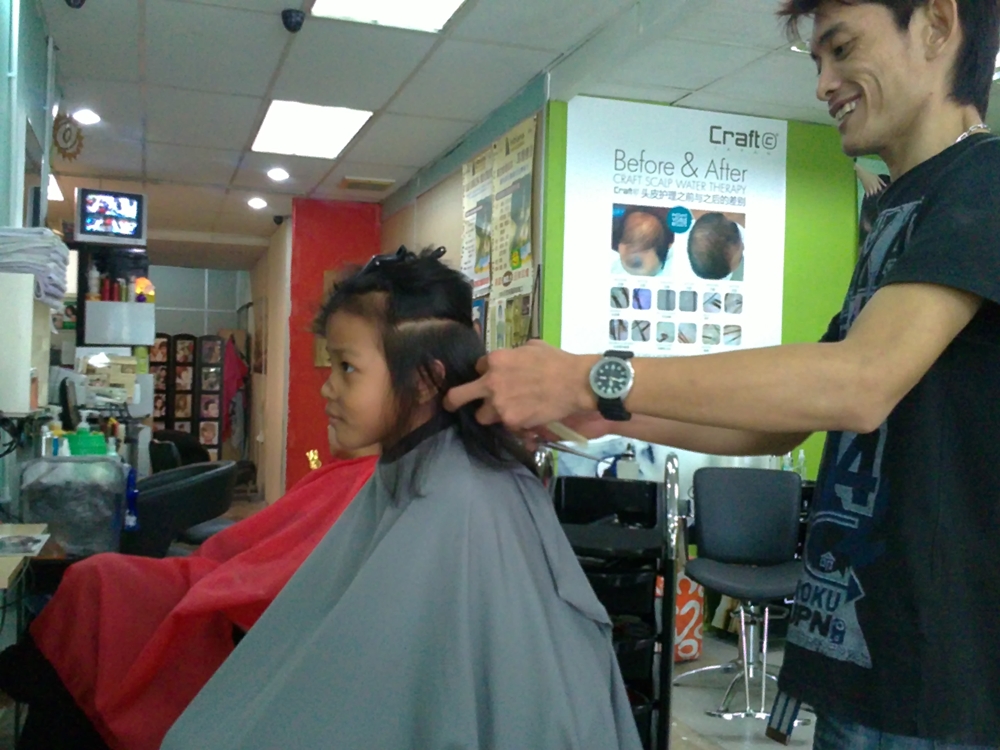 BICARA HATI & MINDA: GUNTING RAMBUT......