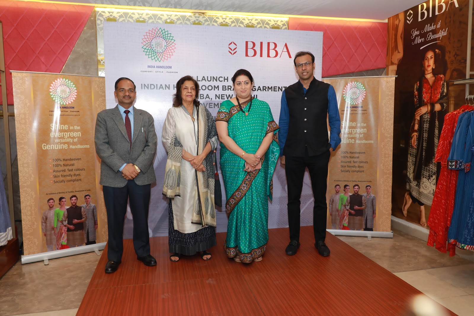 Union Textiles Minister unveils tie-up between India Handloom Brand and ...