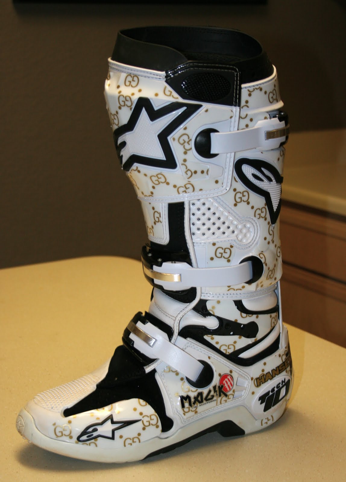 Magik S.C. Kustoms: Alpinestar Tech 10 Boot Graphics