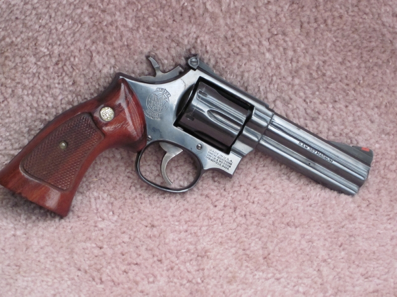 Coronel Von Rohaut: "Magnum .357" (Dios hizo a los hombres y el Coronel ...