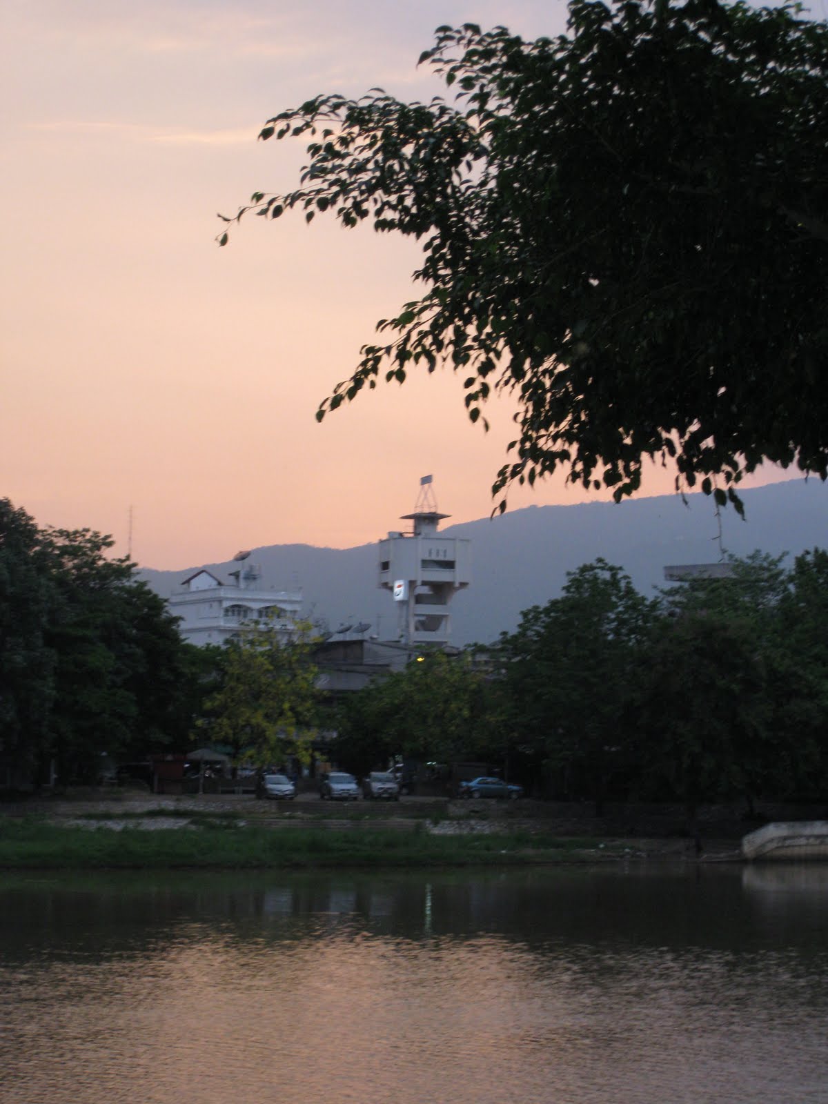 same same but different: Chiang Mai and Pin Bwong