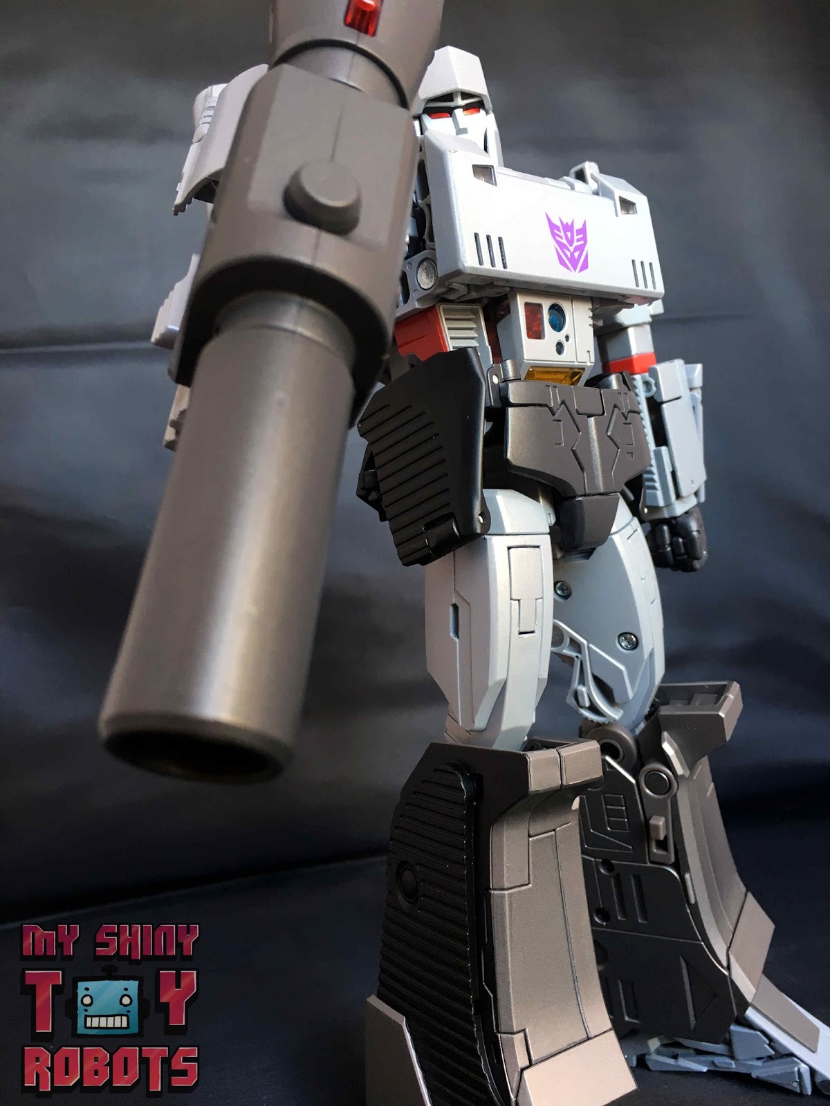 My Shiny Toy Robots: Toybox REVIEW: Transformers Masterpiece MP-36 Megatron