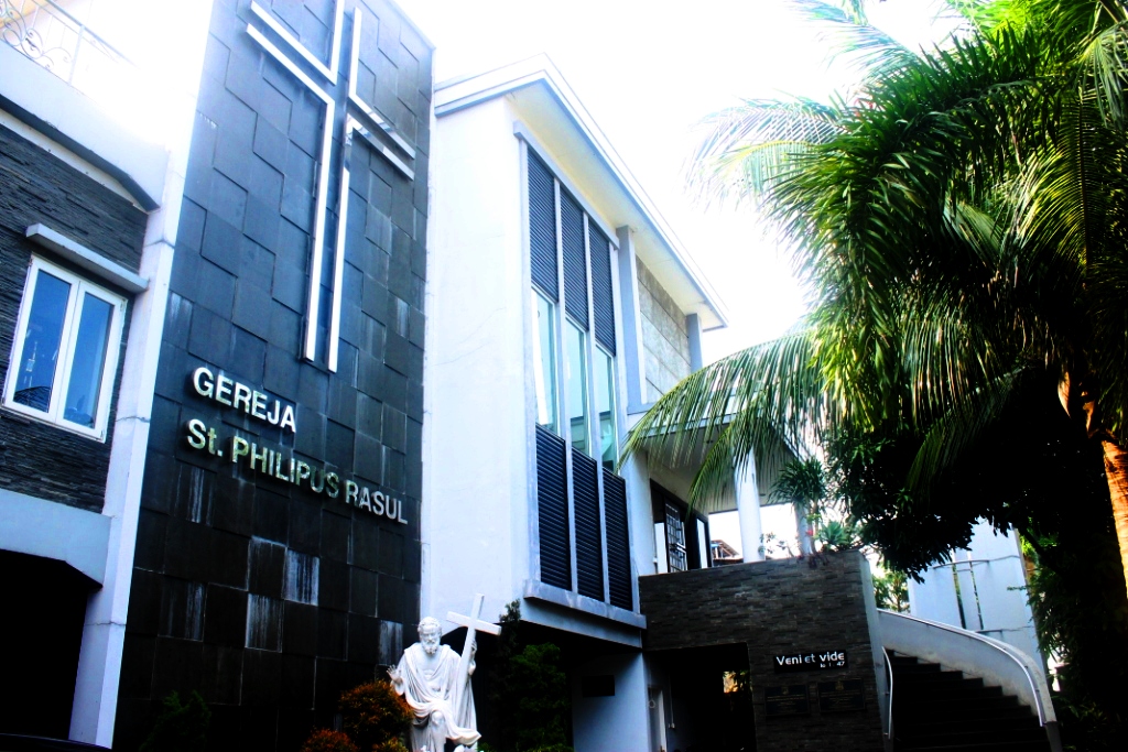 Fotografi Gereja Katolik di Indonesia: Gereja Katolik St. Filipus Rasul ...