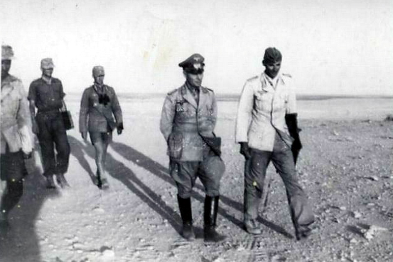 NAZI JERMAN: Foto Erwin Rommel Sebagai Panglima Afrikakorps