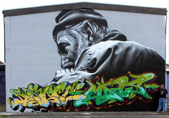 Street Art By ArtFlyMovie: SMUG – A graffiti artist from another planet.