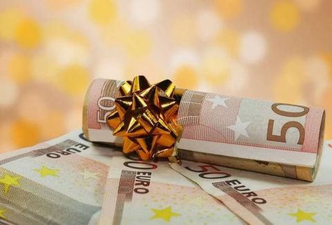 ΔΩΡΟ ΧΡΙΣΤΟΥΓΕΝΝΩΝ: ΠΟΤΕ ΘΑ ΚΑΤΑΒΛΗΘΕΙ ΚΑΙ ΠΩΣ ΥΠΟΛΟΓΙΖΕΤΑΙ... ΚΑΙ ΤΙ ...