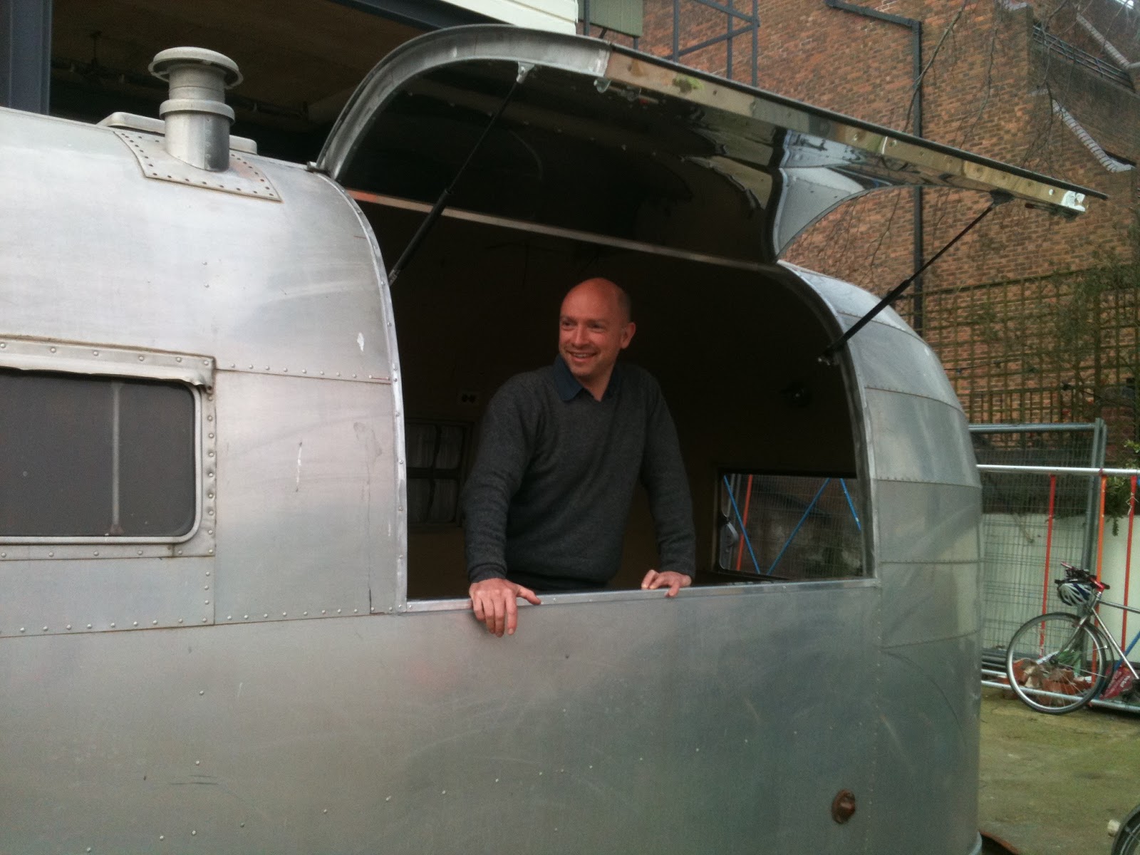 Flying Cloud Cafe Teddington: Progress report - body work complete