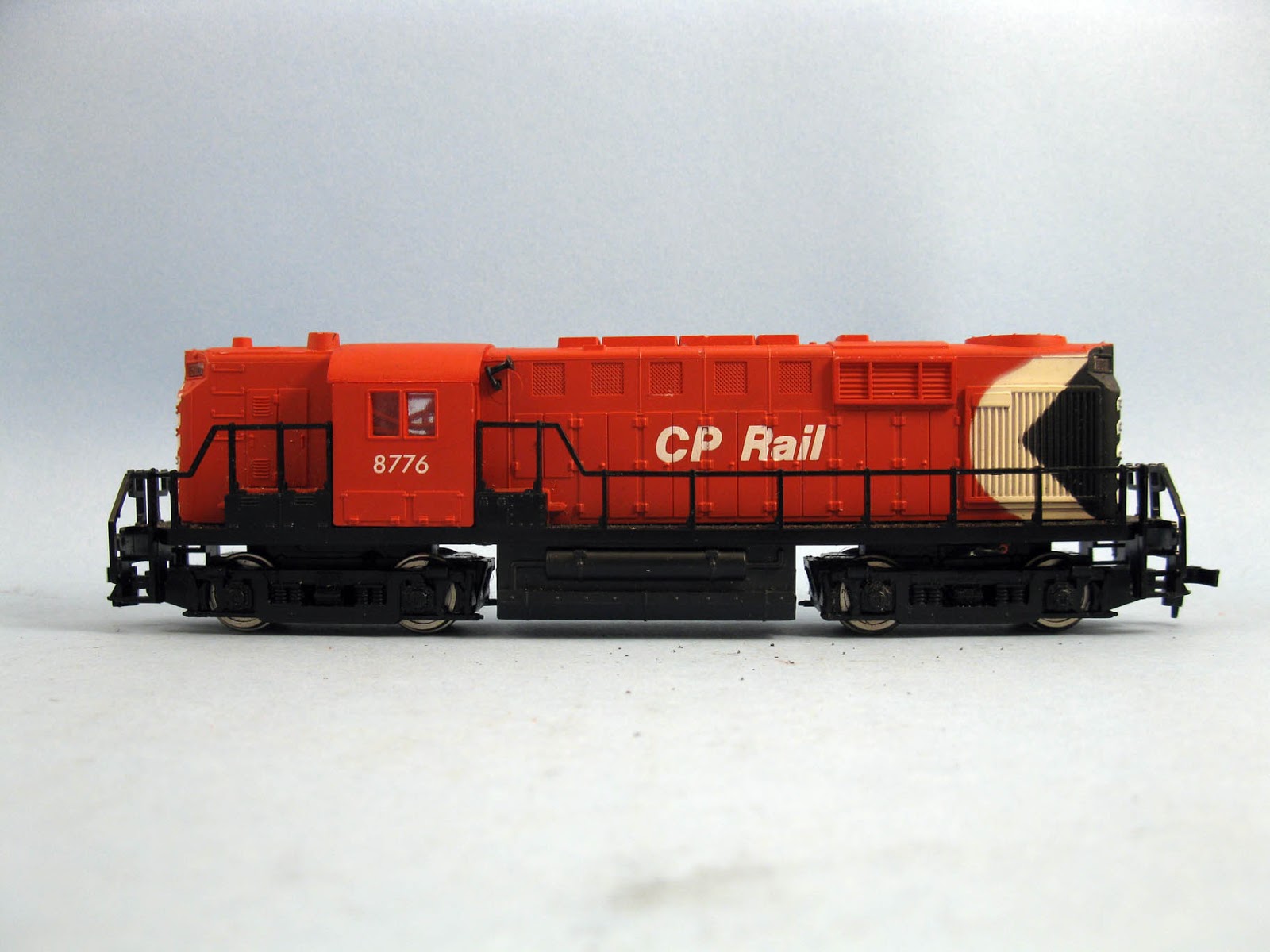 Hedley Junction: MLW RS18 Madness - Part 9 - The Return