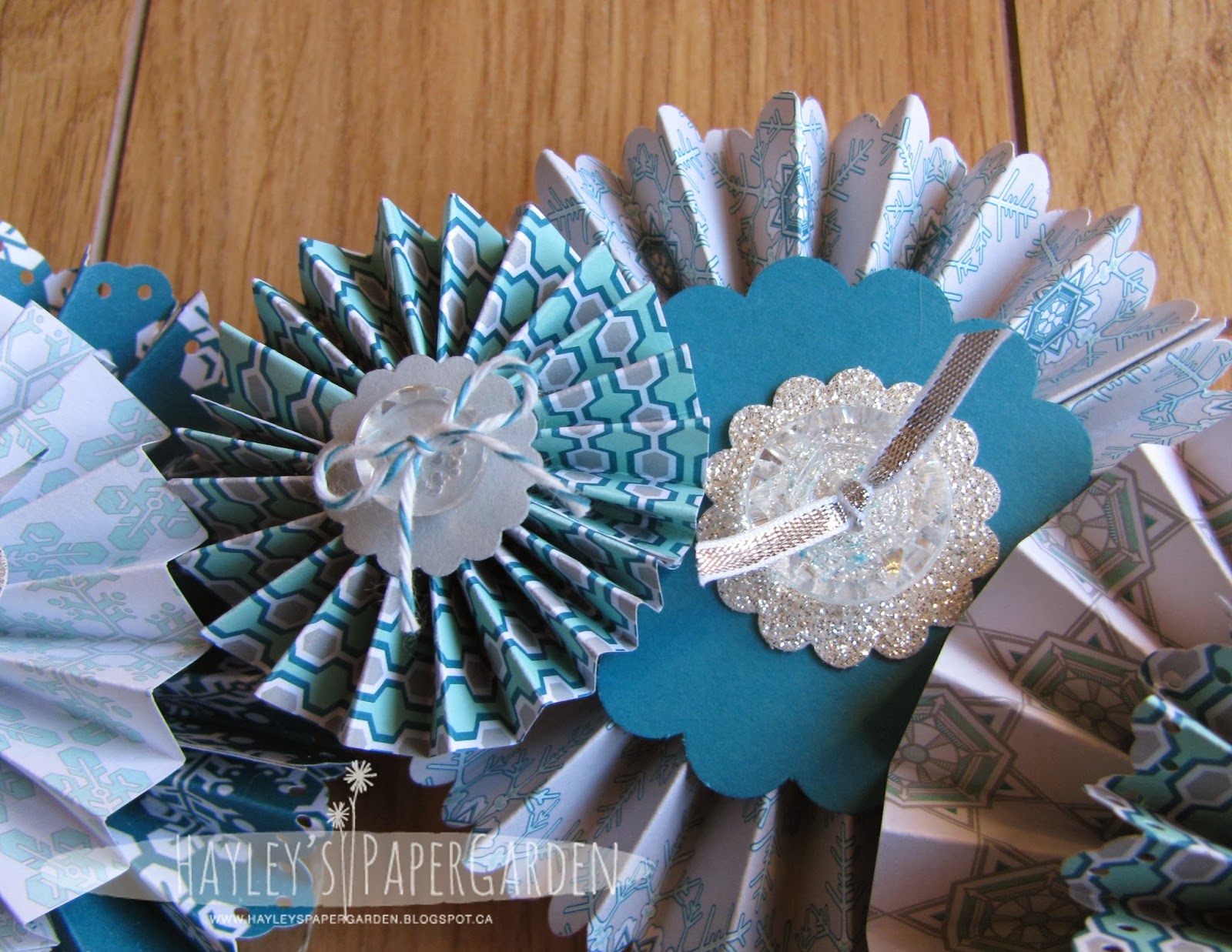 Hayley's Paper Garden: Christmas Wreaths ~ Warning Photo Overload!!!