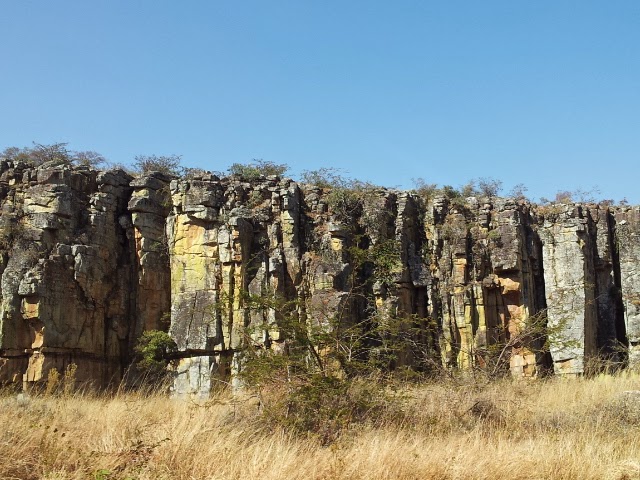 Mrad & Inge's 60+ ANGOLA: D9-10: Humpata - Lebo/a Pass - Namibe ...