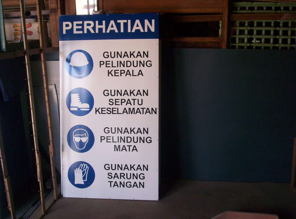 Safety Sign Semarang # Rambu APD Alat Pelindung Diri - SAFETY SIGN ...