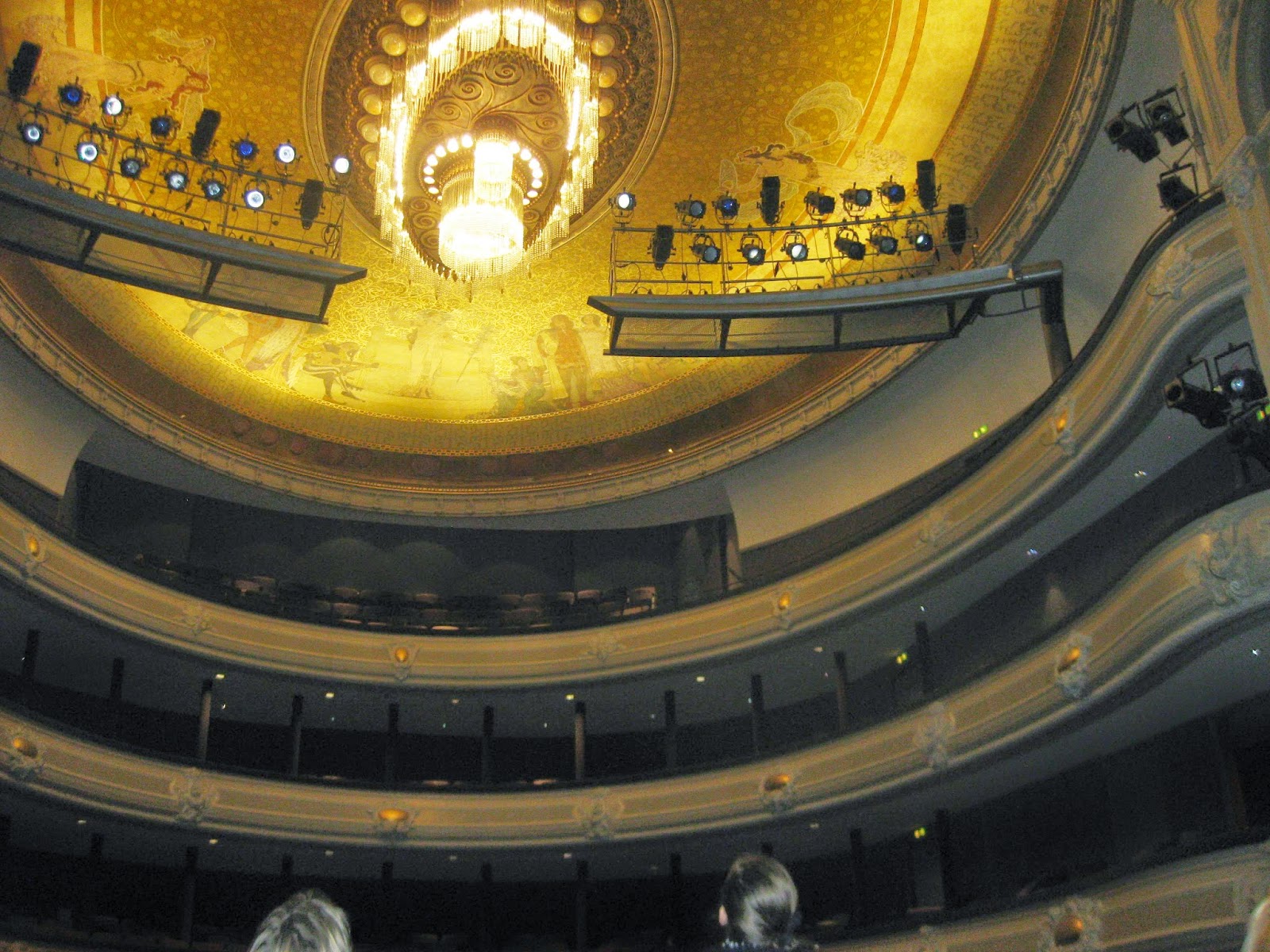 Winford Den Haag : Bezoek aan Koninklijke Schouwburg.
