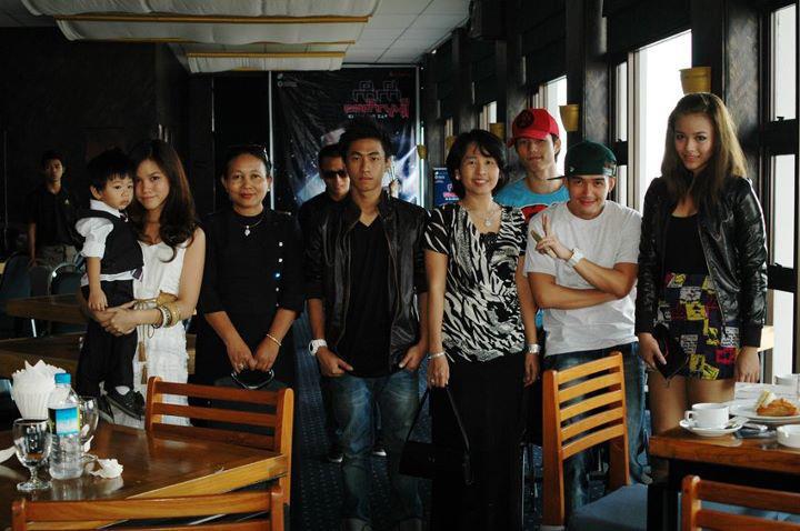 Ye` Lay Live Show Feat ( ရဲေလး ) Myanmar Music Video Mp3: Ye` Lay Live ...