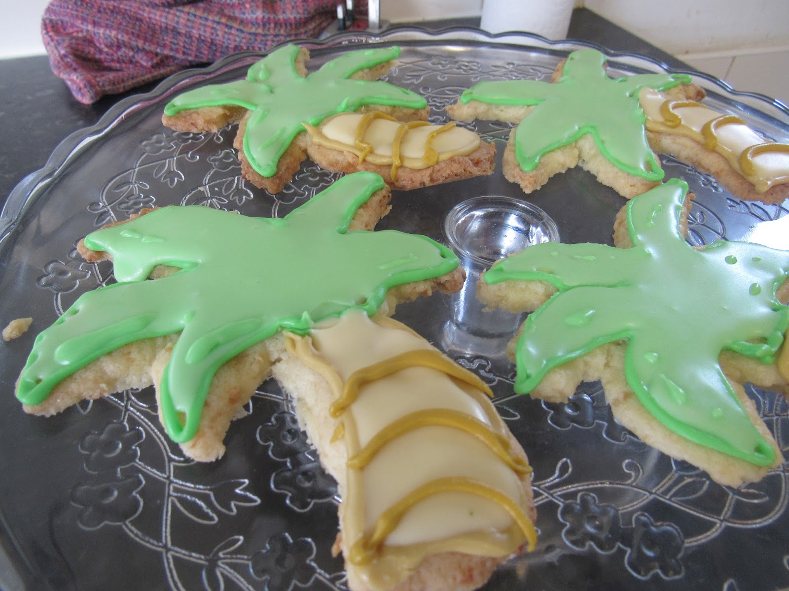 GBBO 2016 Week 2 - Biscuits - Pineapple, Coconut and Lime Palm Trees ...