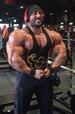 world bodybuilders pictures: kuwait bodybuilder Khalid Al Kazem