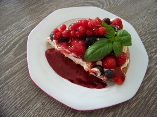 Cuisine en folie: Tarte sablée aux fruits rouges, chantilly aux noix et ...