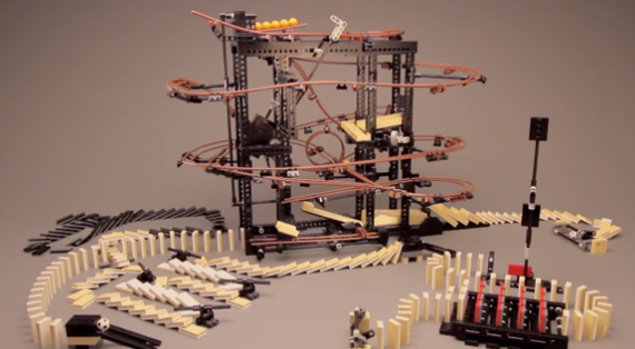AGeekyLink: CHECK OUT THE LEGO RUBE GOLDBERG MACHINE