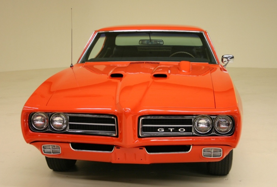 MUSCLE CAR COLLECTION : Pontiac GTO with colored colors like General Lee