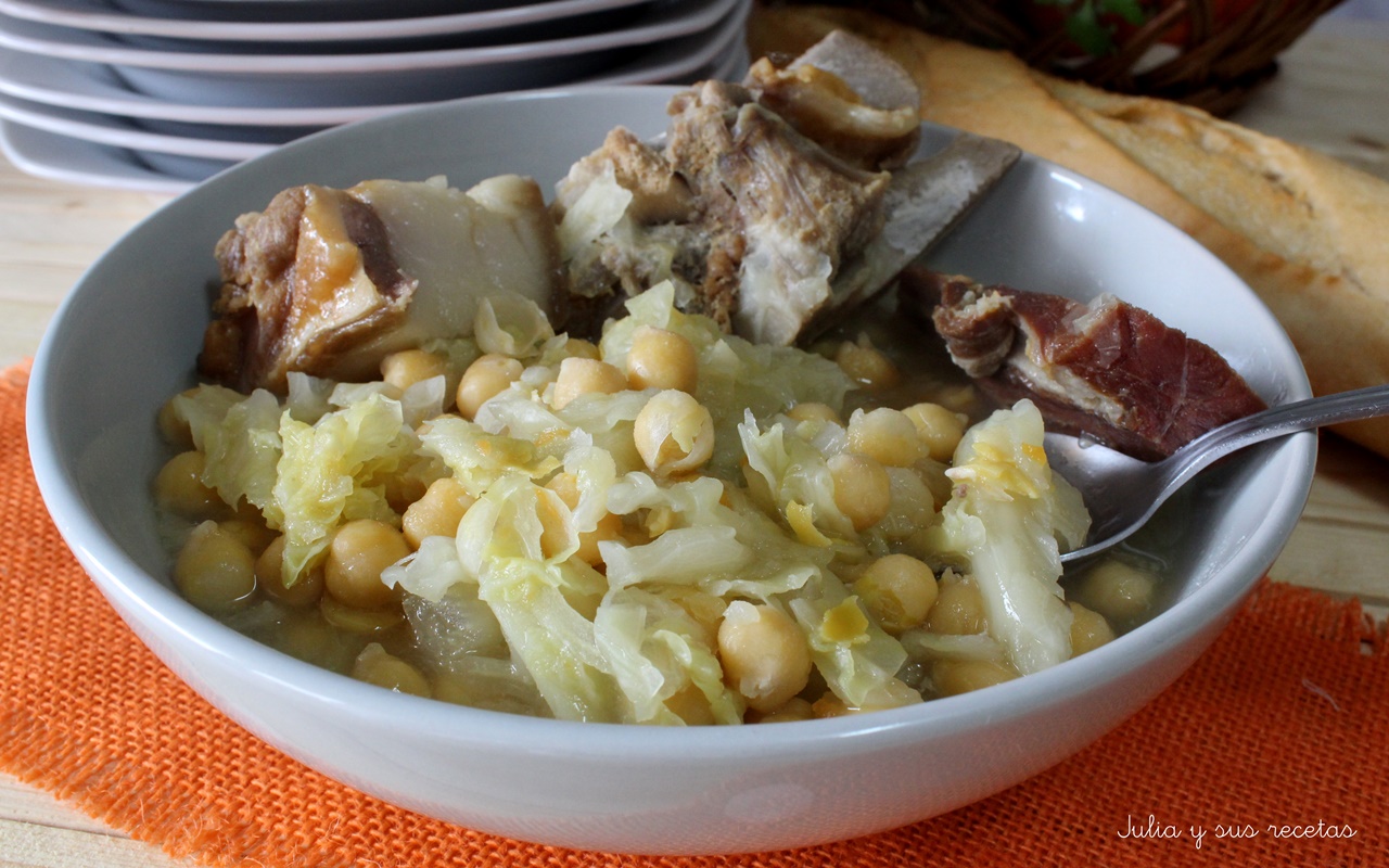 JULIA Y SUS RECETAS: Cocido de col