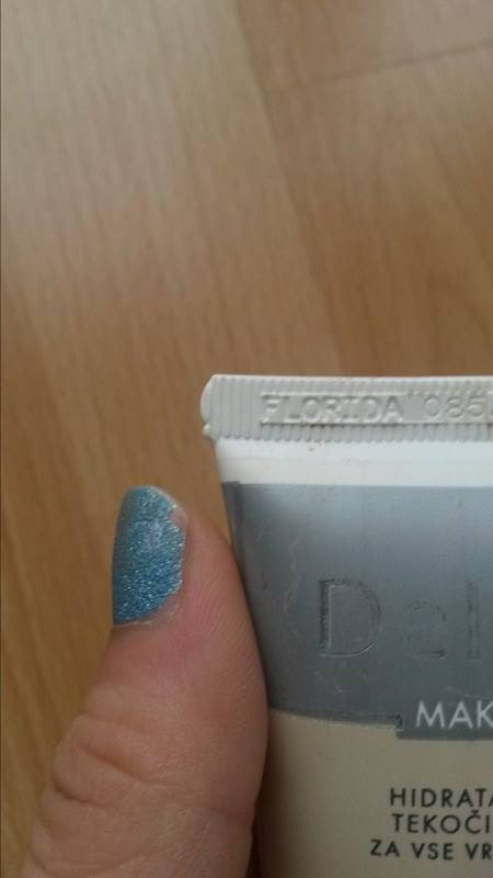 WeFashionIt: RECENZIJA Deline tekući puder