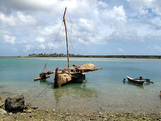 Cruising On SY Sooke: Carolinian Sailing Canoe Lien Polowat Arrives on Guam
