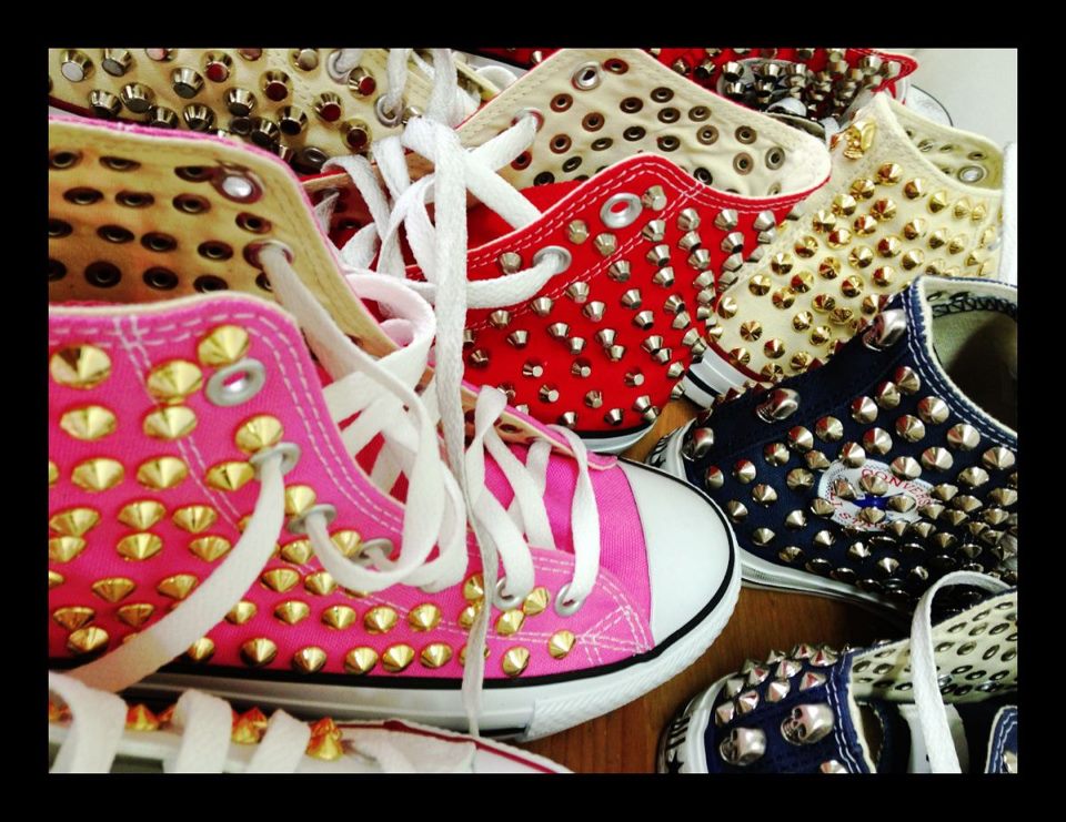 I love shopping - Studded converse mania