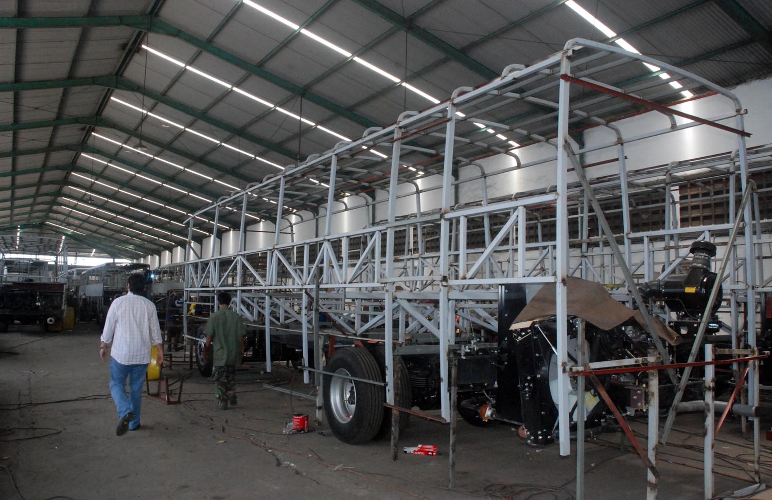 HINO: New Super High Deck Bus