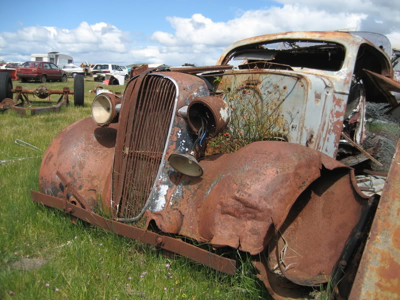 My 1928 Chevrolet: Rusty Relics (Latest Installment of over 150 photos)