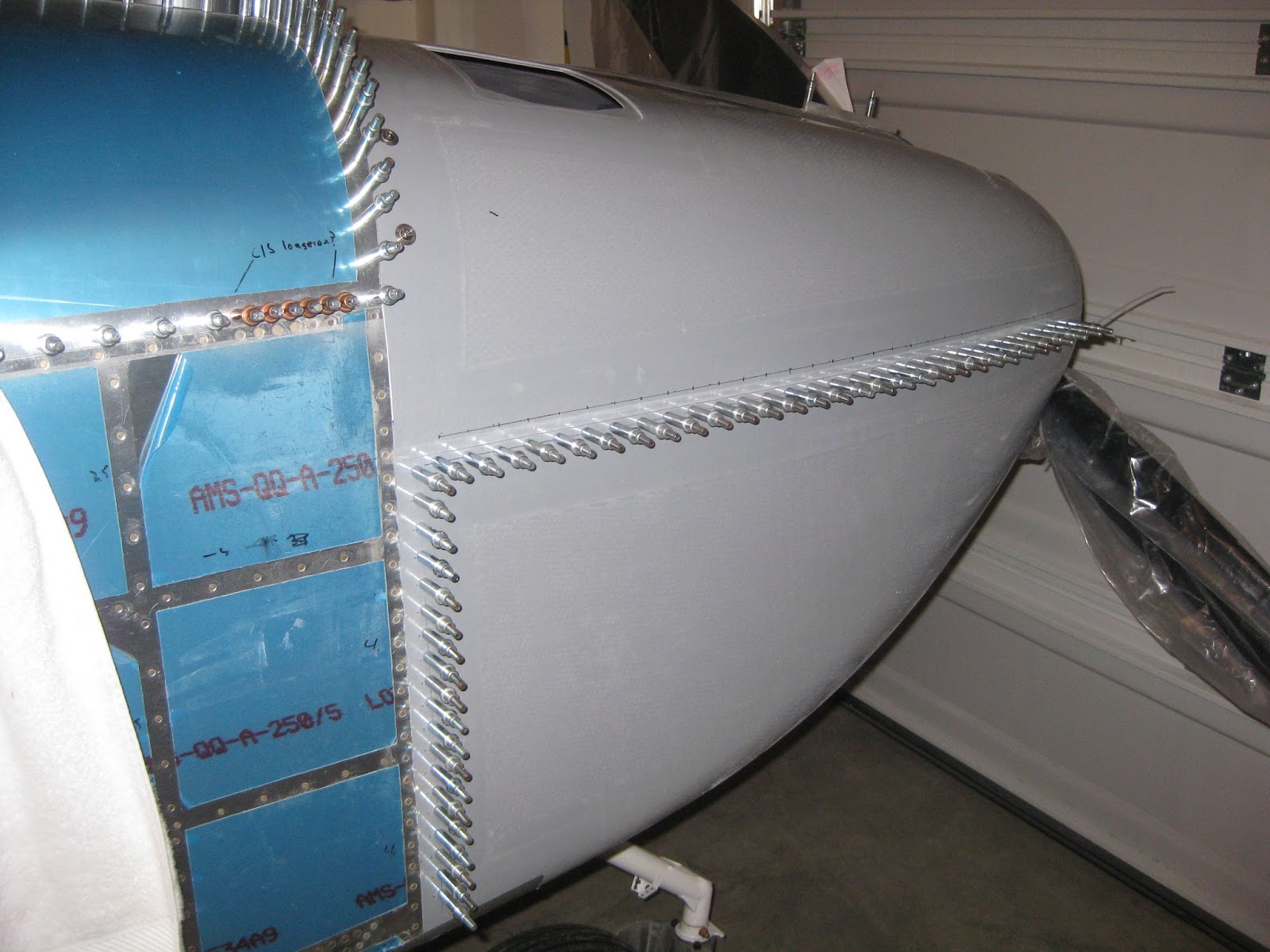 E's Van's RV-14A: Finish: Cowling. Bottom cowl completed.