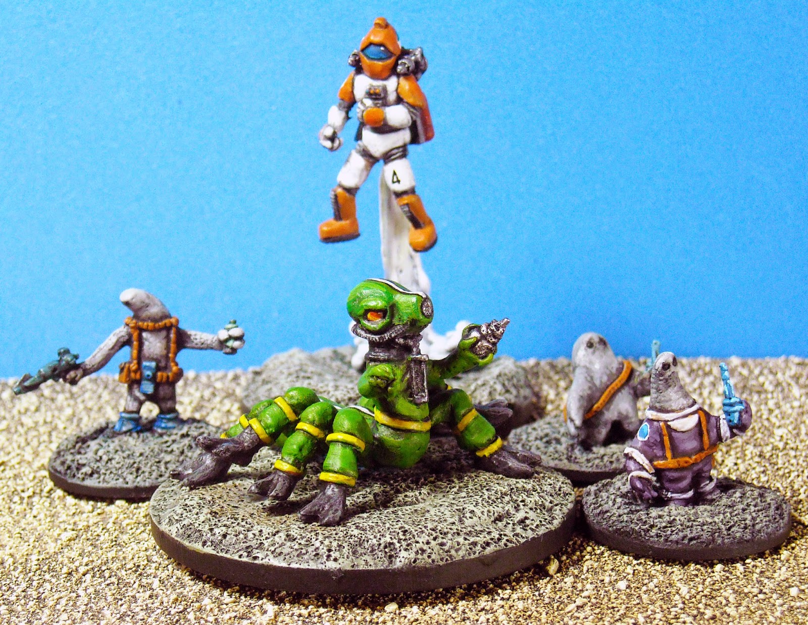 Roebeast's Magical House of Sunshine: Painting Vintage Star Frontiers ...
