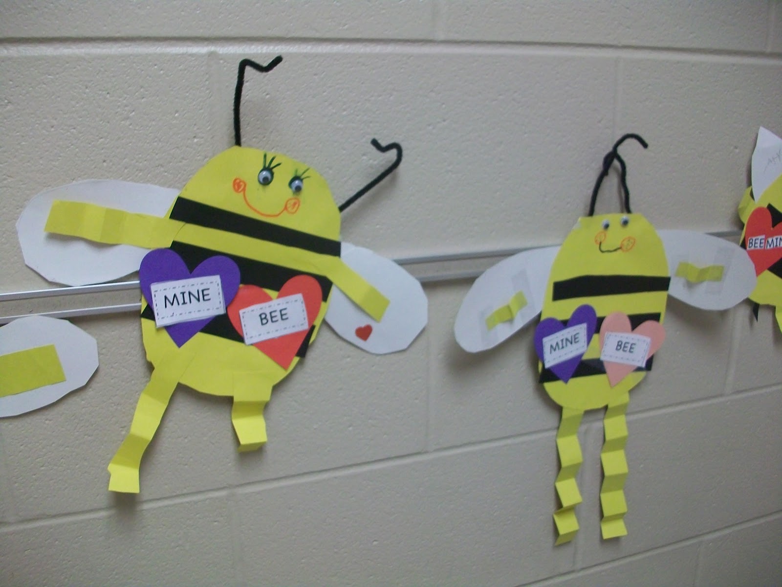 Mrs. Wheeler's First Grade Tidbits: Bee Mine!!