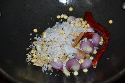 Vaniensamayalarai: Mutton Kola Urundai - Madurai Kumar Mess Special